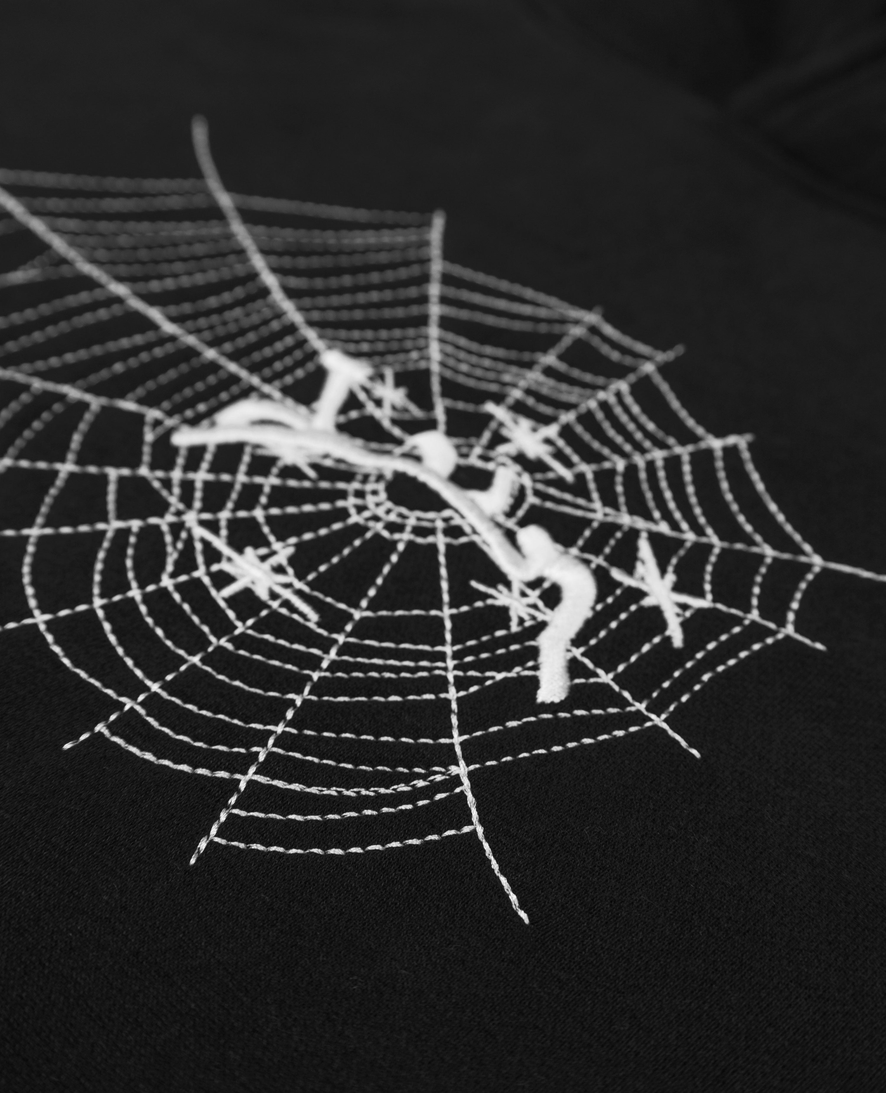 BLACK SPIDER HOODIE – DIVINBYDIVIN