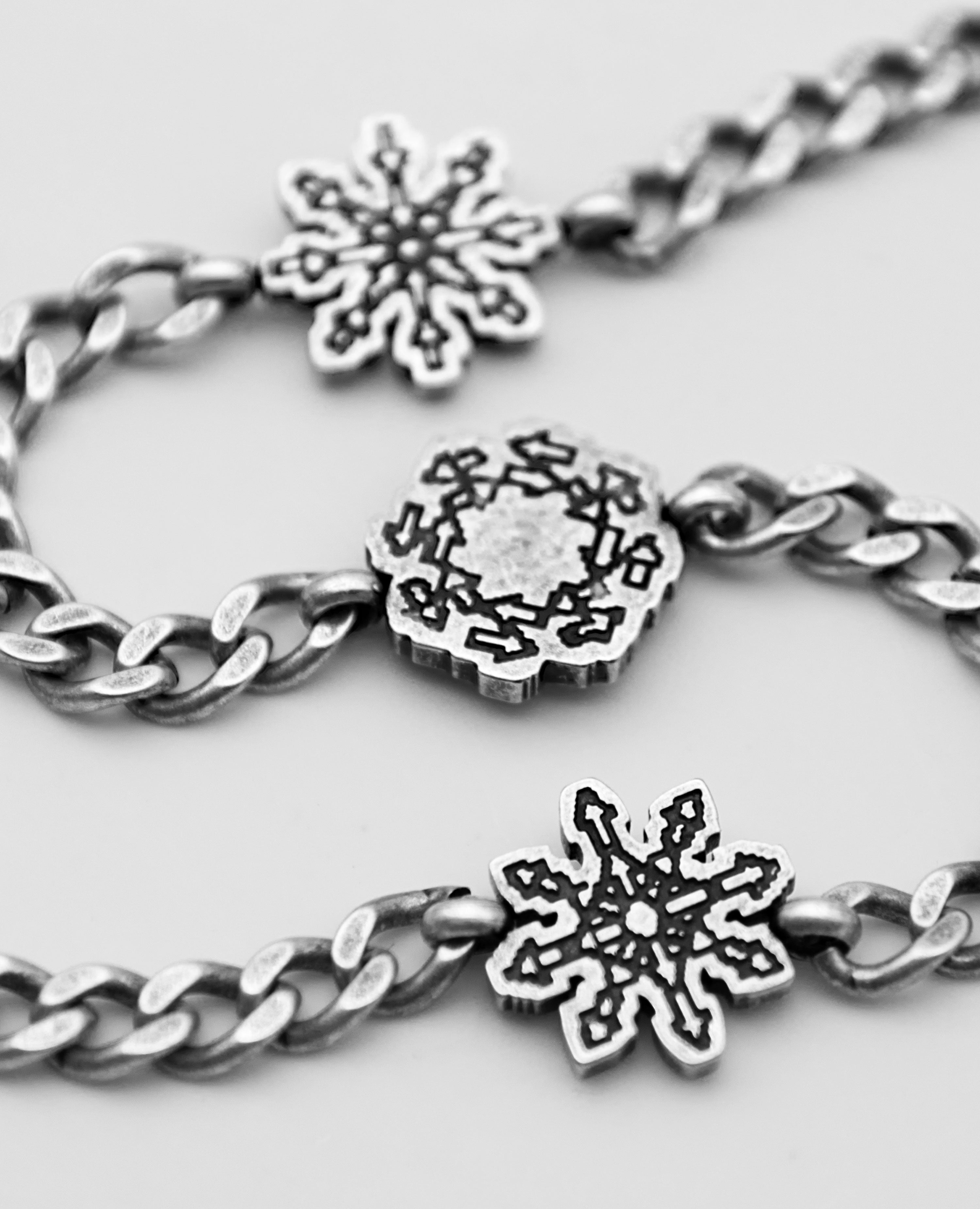 PIXEL BRACELET – DIVINBYDIVIN